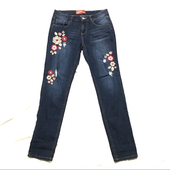 Arizona Jean Company | Bottoms | Arizona Original Floral Embroidery ...